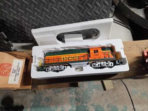 O gauge Williams BNSF GP9 diesel engine in original box Nob 2063 | eBay