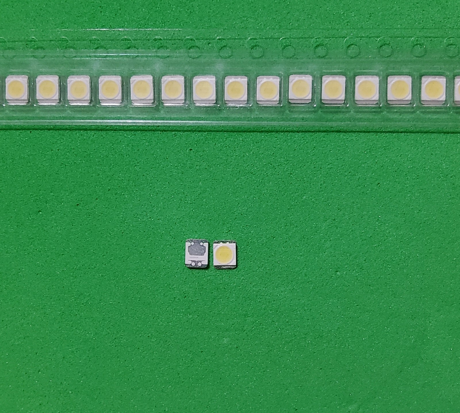 100pcs LG innotek smd led 3528 2835 3v cool white light TV backlight | eBay