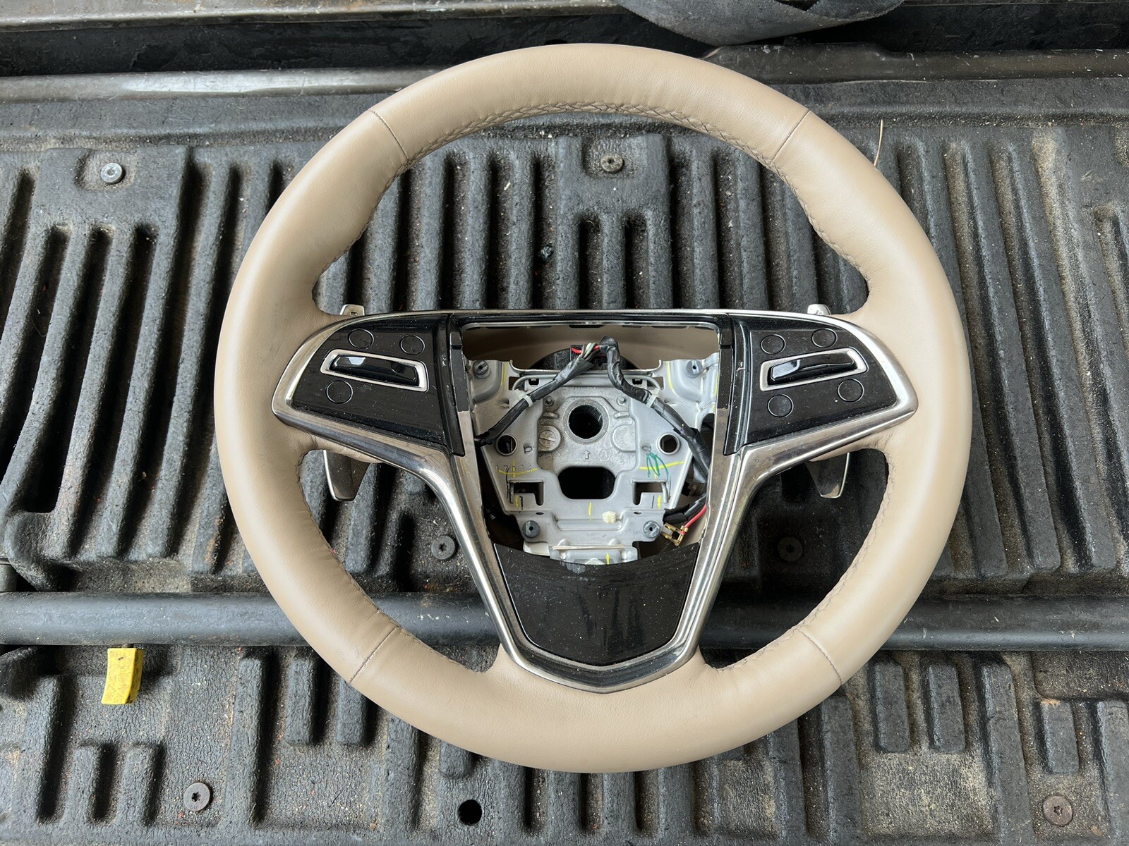 14-19 CADILLAC ATS Steering Wheel tan Paddle Shifter | eBay