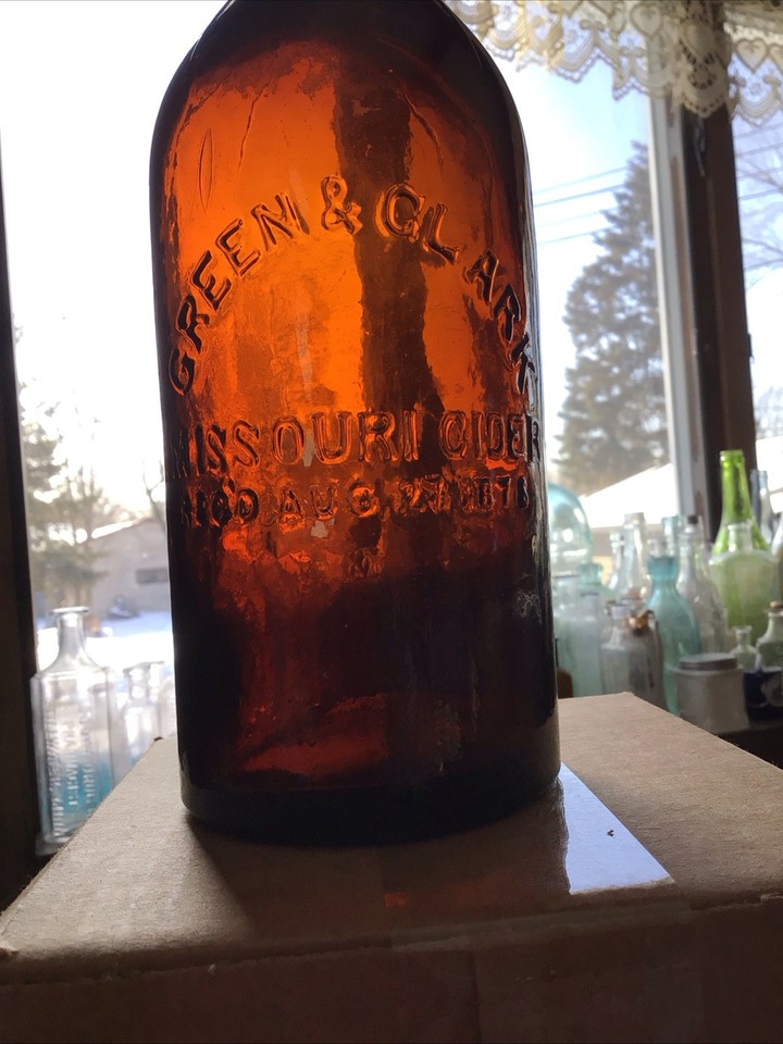 9.5” AMBER BLOB MISSOURI CIDER BOTTLE GREEN CLARK. 1880. Mo BEAUTY BEER ...