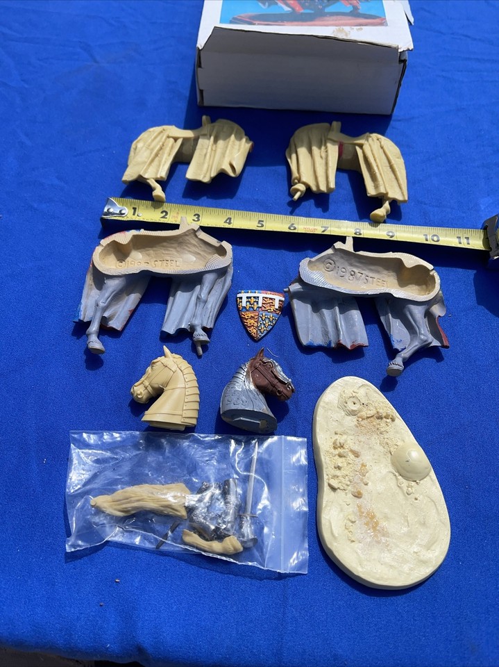 1987 Steel Bonnets Plastic Warrior Horses Medieval Times | eBay