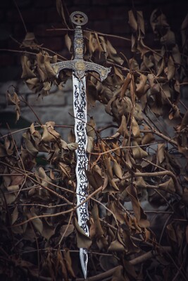 Hand forged steel Viking Cruciform knight sword battle sword etching ...