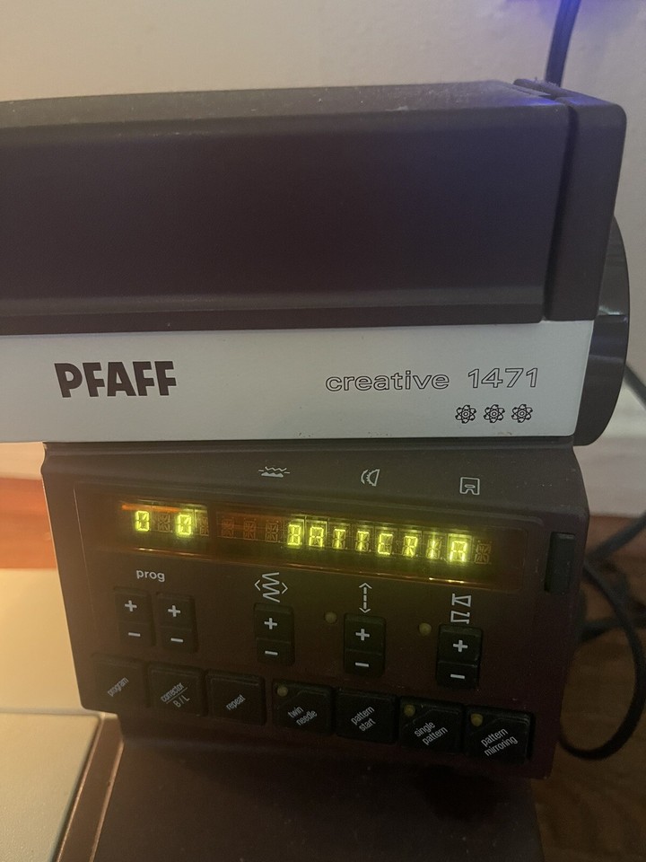 Pfaff Creative 1471 Sewing Embroidery Machine w/ Case and Pedal | eBay