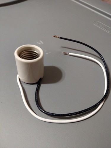 PORCELAIN SOCKET FOR VINTAGE STONCO FILLING STATION PUMP ISLAND SPOT ...