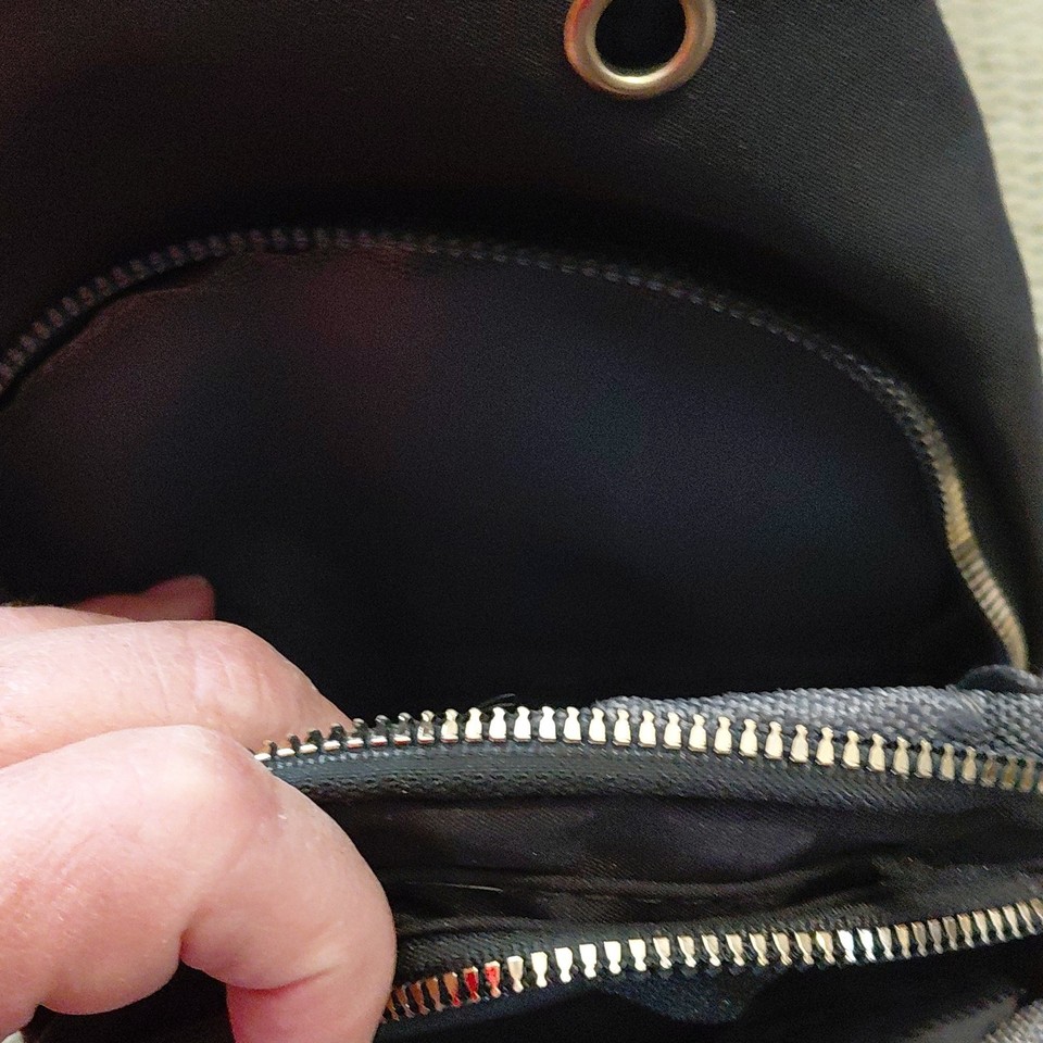 Fashion JINGPIN Creations Black Quilted Sling Bag with Zipper and ...