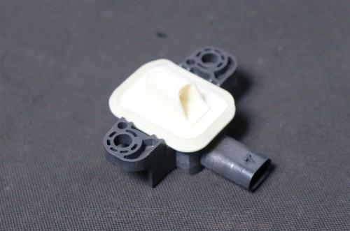 A1668210351 Mercedes B W246 W117 Cla Crash Sensor Acceleration Sensor ...