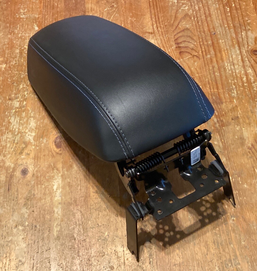 14-20 JEEP CHEROKEE CENTER CONSOLE ARMREST ARM REST LID TOP LEATHER ...