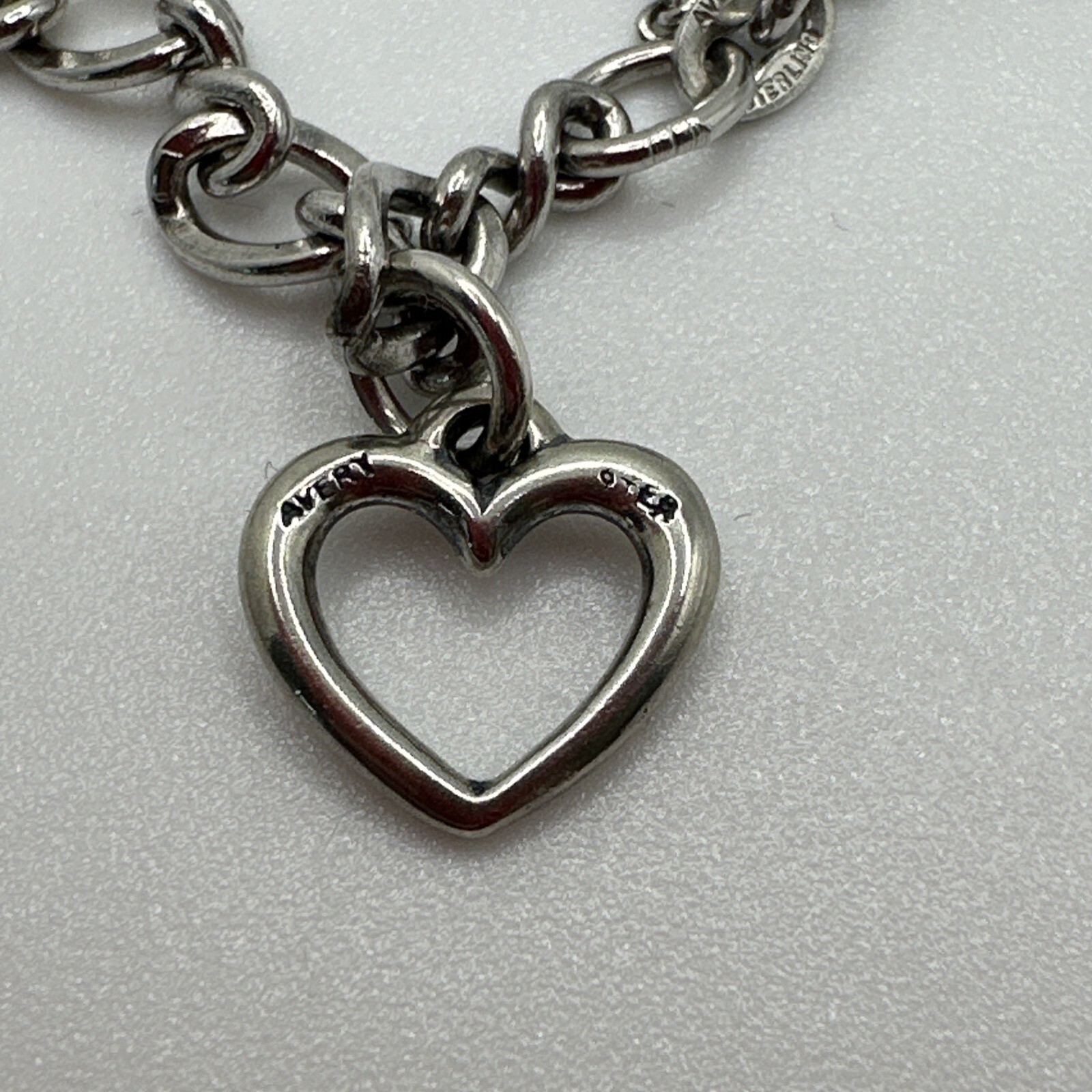JAMES AVERY Bracelet 6” With James Avery Heart Charm - Gem