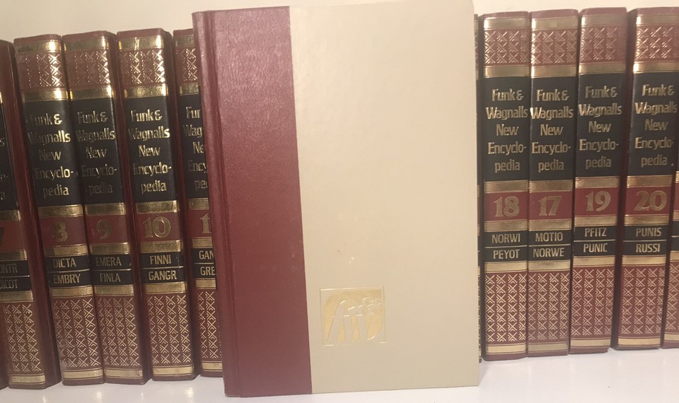 Funk & Wagnalls Encyclopedia Set 1979 Volumes 1-27 W/ 2 Index Maroon ...