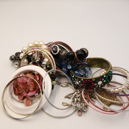 Mixed Lot Costume Jewellery Job Lot Bangles Bracelets Necklaces 460g ...