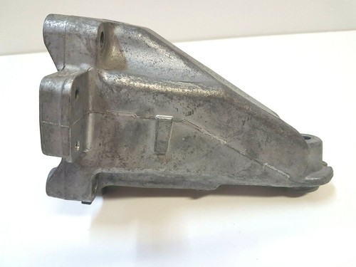 MERCEDES W205 2016 RHD 2.0HIBRID RIGHT SIDE ENGINE MOUNT BRACKET ...