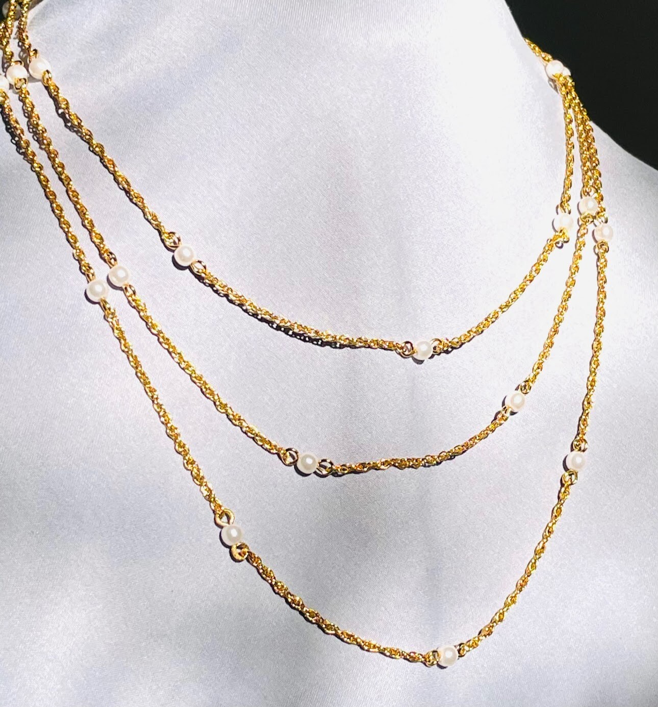 Vintage three strand gold chain necklace with pearls:… - Gem