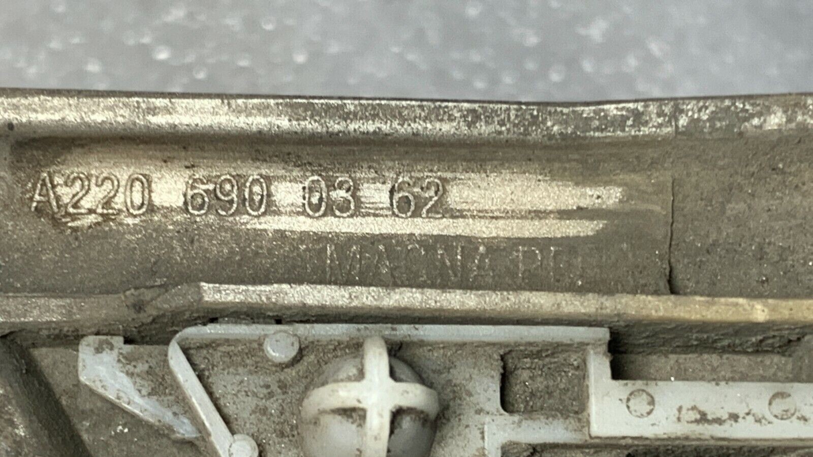 W220+MERCEDES+Silver+Left+L+Rear+Quarter+Panel+Trim+Molding+2206900362 ...