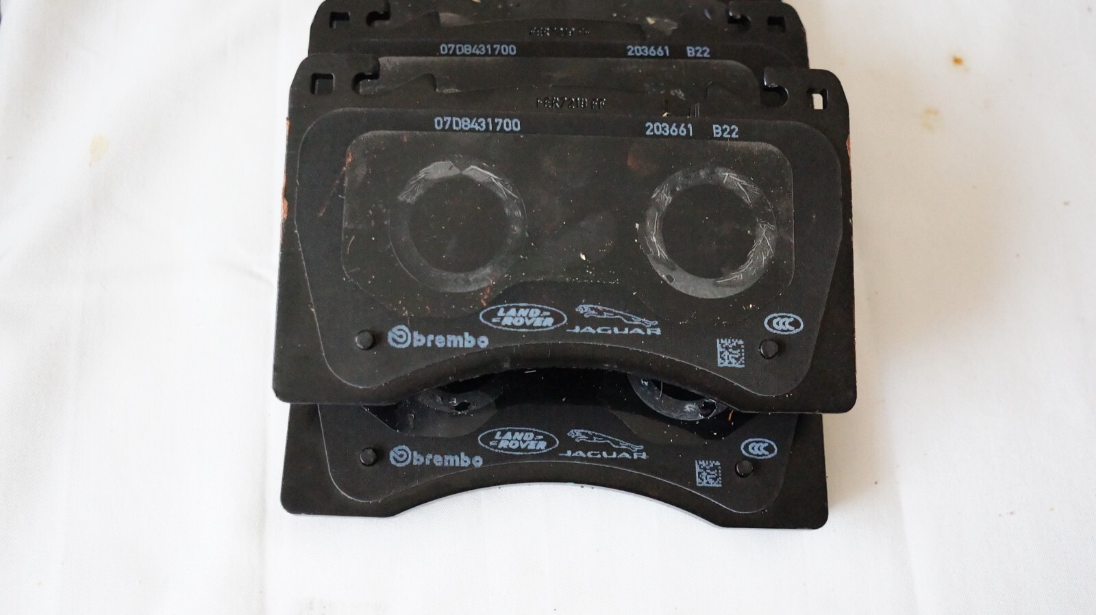 NEW RANGE ROVER L460 L461 , 2022 ON FRONT BRAKE PAD GENUINE LR157388 ...