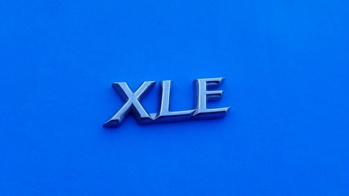 02 03 04 05 06 TOYOTA CAMRY XLE REAR CHROME EMBLEM LOGO BADGE SYMBOL ...