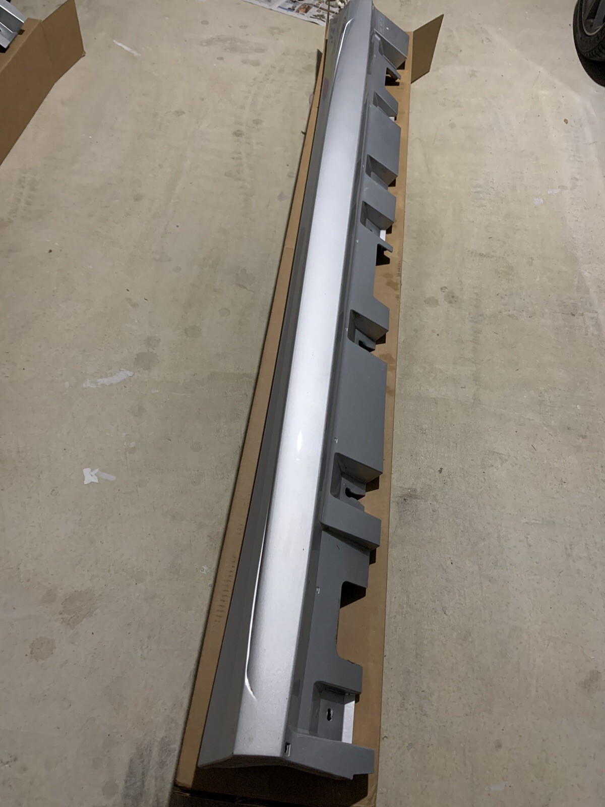 Mercedes Genuine 1676982101 9775 LEFT AND RIGHT SIDE SKIRT GLE 2020 775 ...