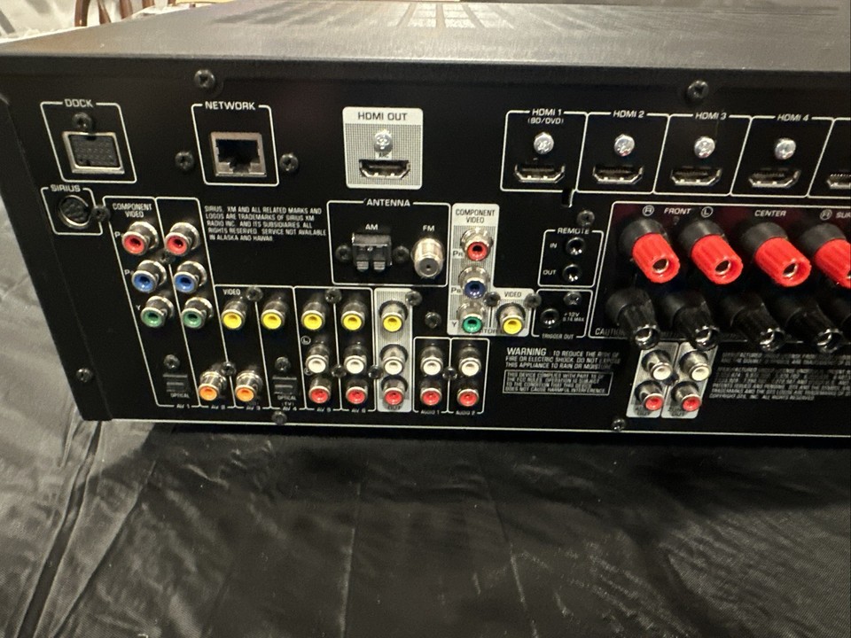 Yamaha RX-V671 7.1 Channel Natural Sound Home Theater AV HDMI Stereo ...