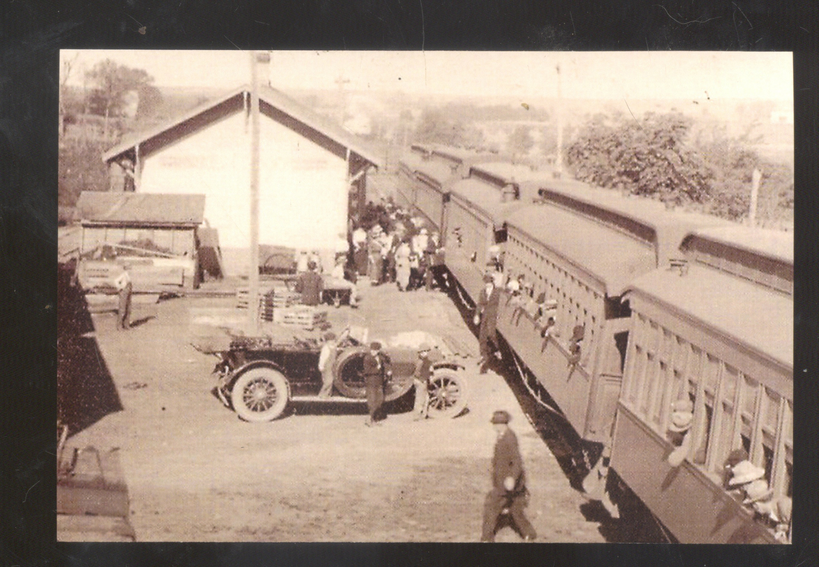 REAL PHOTO COLE CAMP MISSOURI RAILROAD DEPOT TRAIN STATION CAR POSTCARD ...