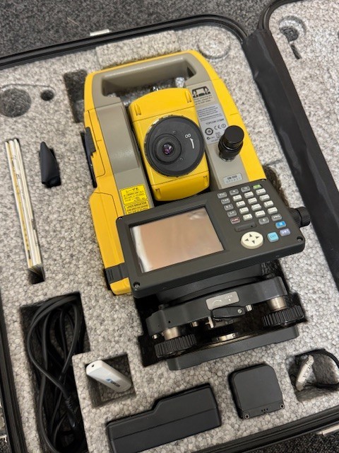 Topcon OS-103 Reflectorless Onboard Total Station with Magnet Field | eBay