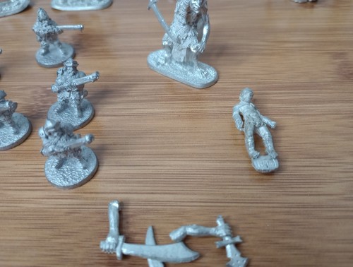 Lot Of (19) Grenadier/ Ral Partha Lead Figures D&D Role Playing ...