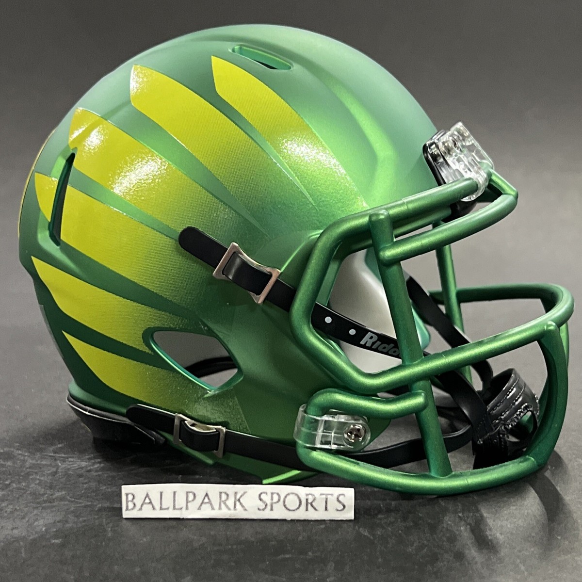Oregon Football Helmets Oregon Football Reveals Uniform Combination