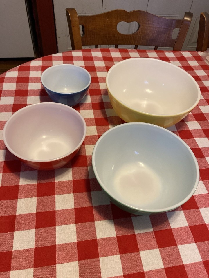 Pyrex Primary Color 4 Bowl Mixing Set Yellow Green Red Blue 401 402 403 ...