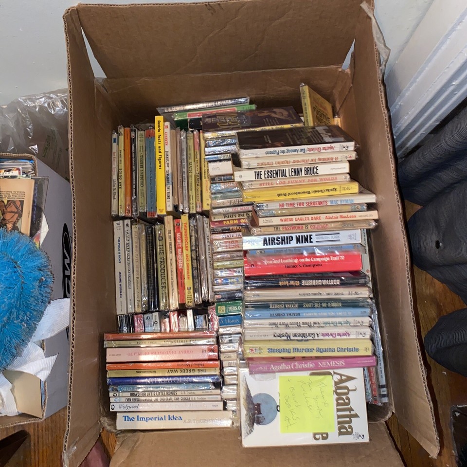 Lot of 10 Vintage Sci-Fi Paperbacks . Space Ships! Aliens! GGA! 50s-80s ...