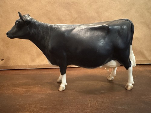Vintage Breyer Traditional Model 1996 Holstein Cow Black and White #382 ...