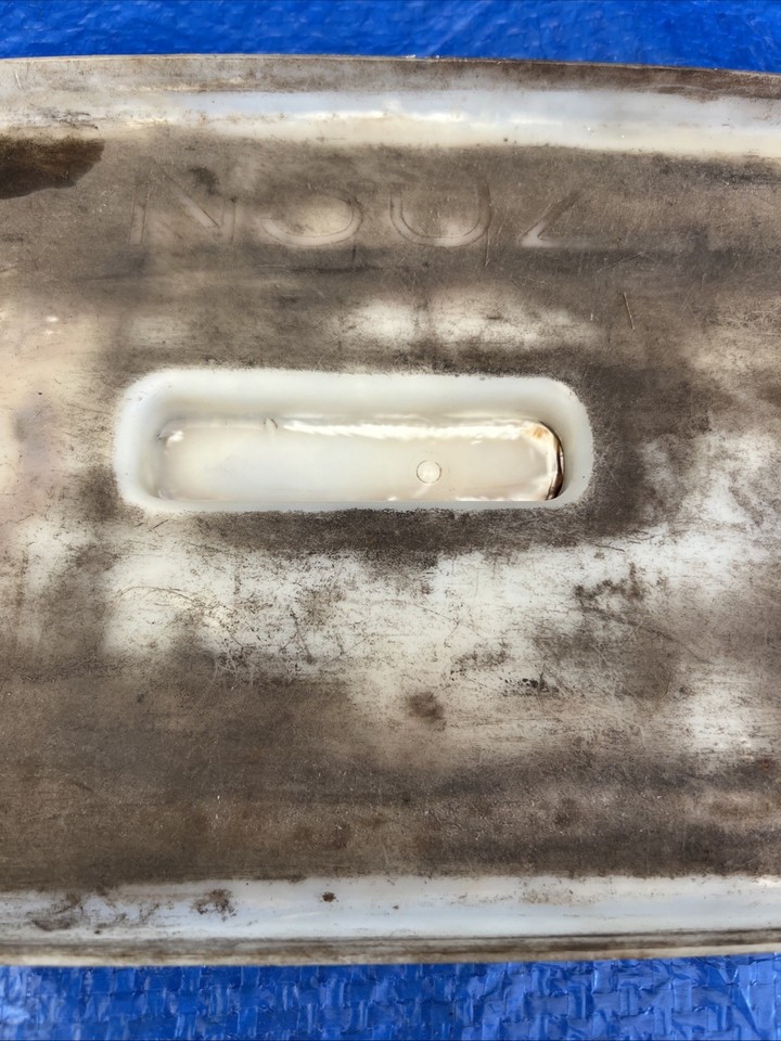 79-83 TOYOTA PICKUP TRUCK 22R BATTERY HOLD DOWN PLASTIC TRAY COVER OEM ...