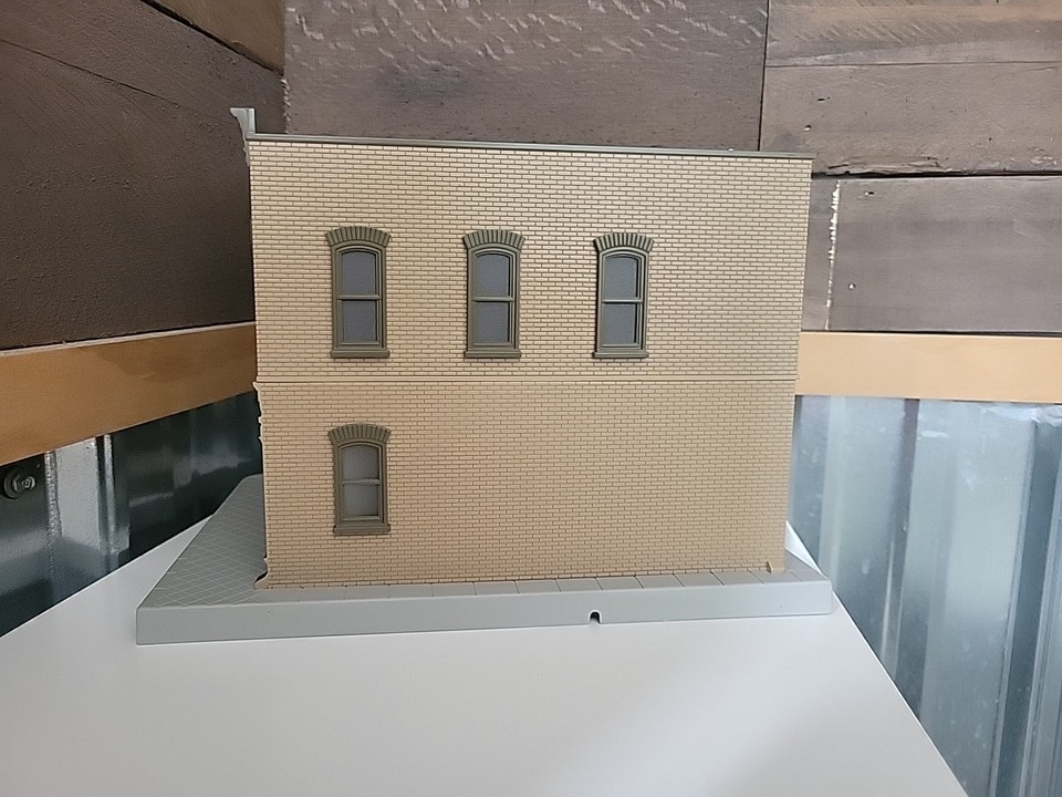 O Scale MTH PAWN SHOP OPPOSITE CORNER BUILDING ILLUMINATED w/BLINKING ...