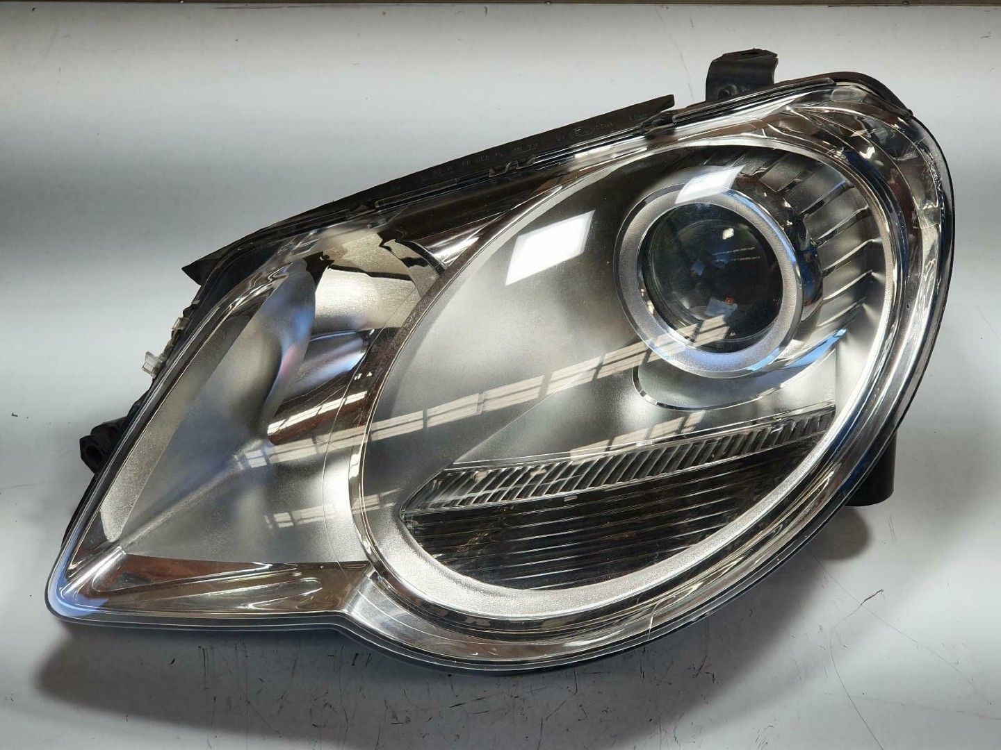 Headlight - Volkswagen Group 1Q2 941 005 D | eBay