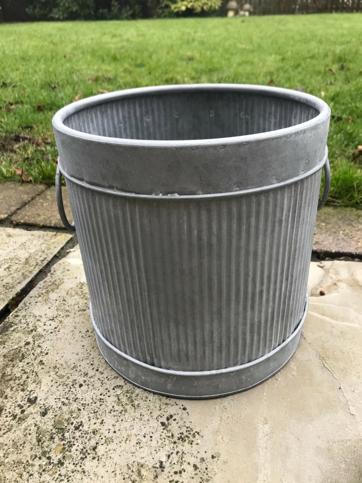 Vintage Style Galvanised Metal Barrel Ribbed Planter Tub Plant Flower ...