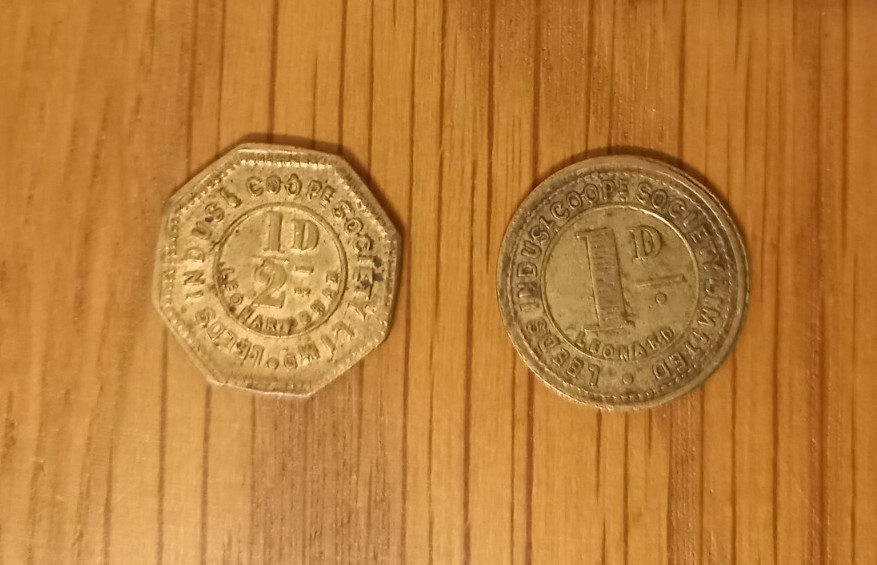 2 x Leeds Industrial Co-Operative Society Ltd Tokens | Leonard | 1d and ...