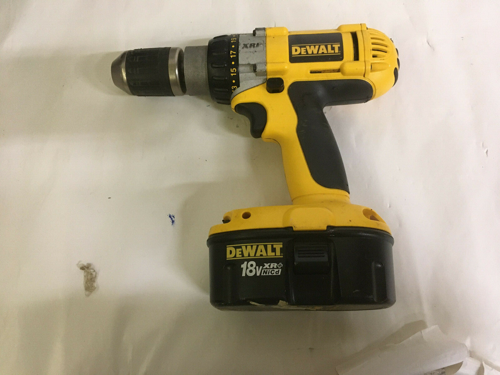 Dewalt DCD920 14.4V Volt Cordless Drill/ Driver W Battery + Case FREE ...