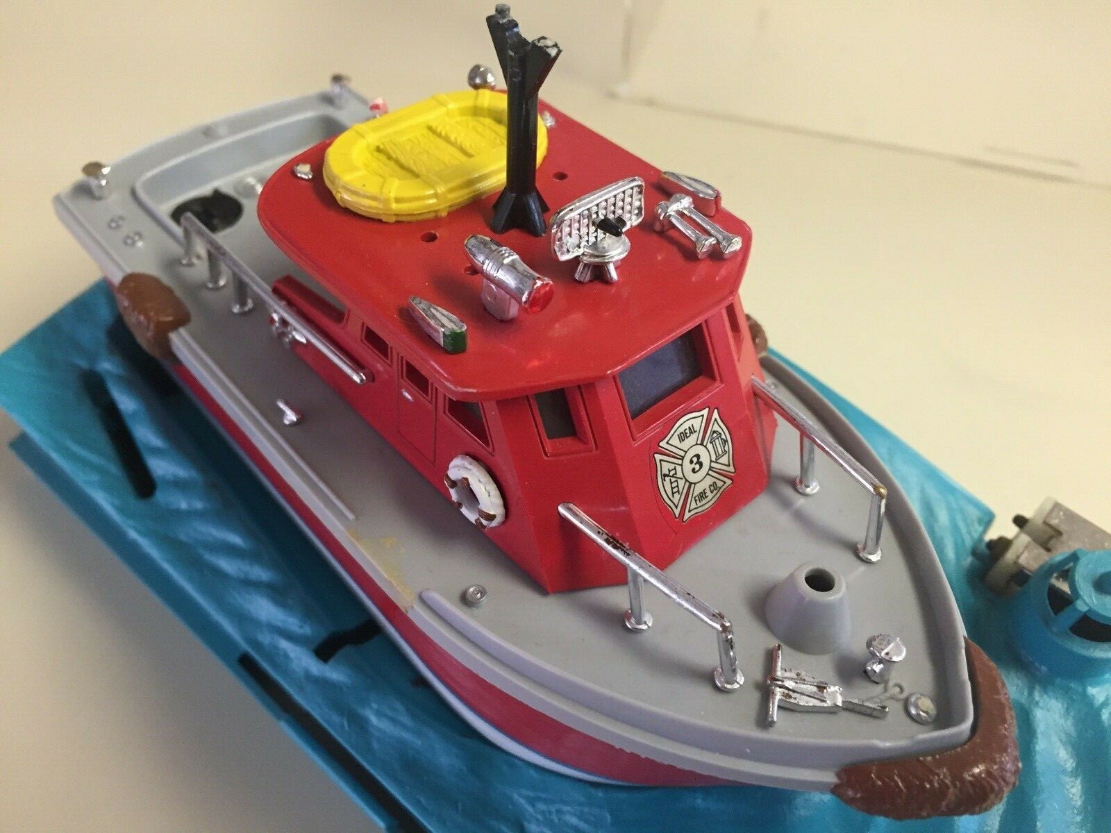 Vintage Ideal Motorific Boat Mighty Blaze Fire Boat in original case | eBay