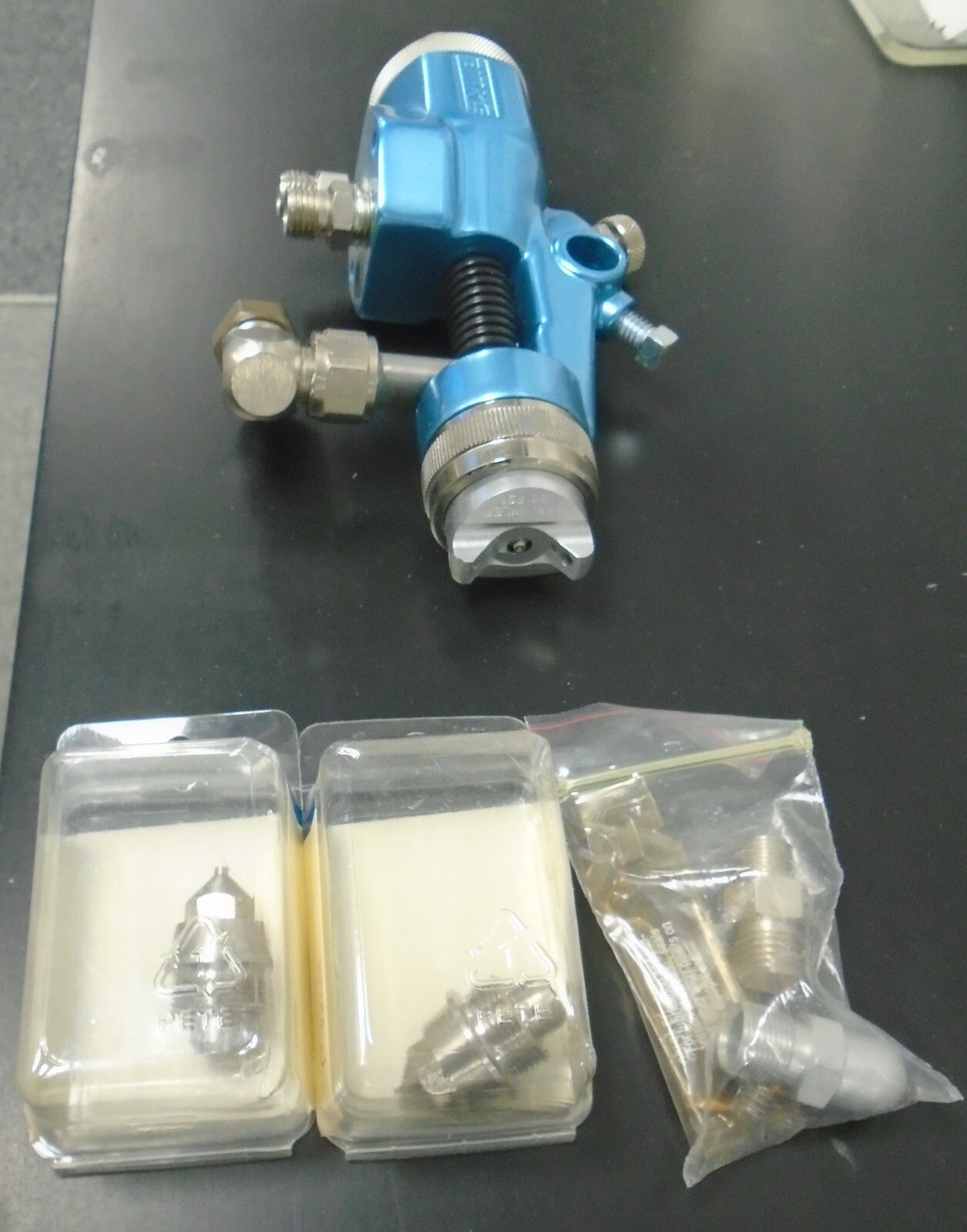 BINKS MACH 1A, AUTOMATIC HVLP SPRAY GUN with nozzles | eBay