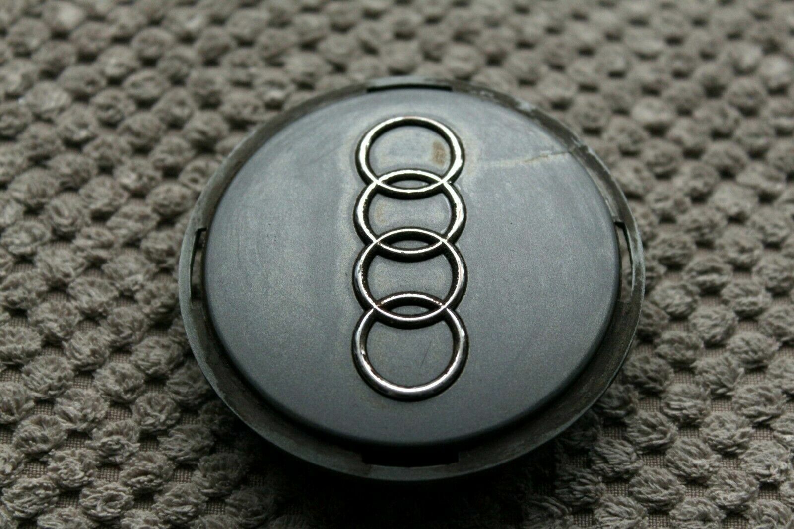 OEM Audi 8T0601170A WLA Gray Alloy Wheel Center Plastic Cap Cover Hub ...