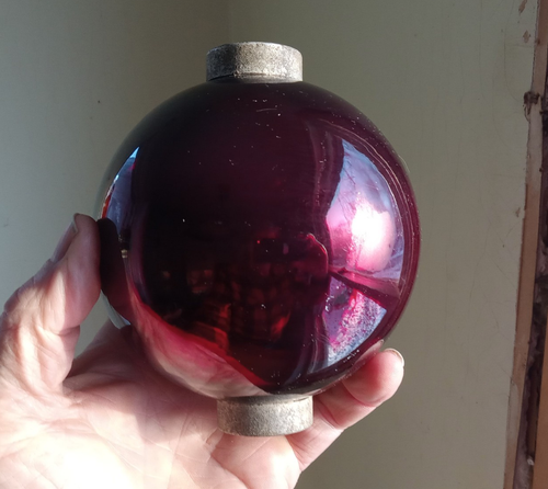 ANTIQUE DARK RUBY RED OXBLOOD GLASS LIGHTNING ROD BALL WITH ORIGINAL ...
