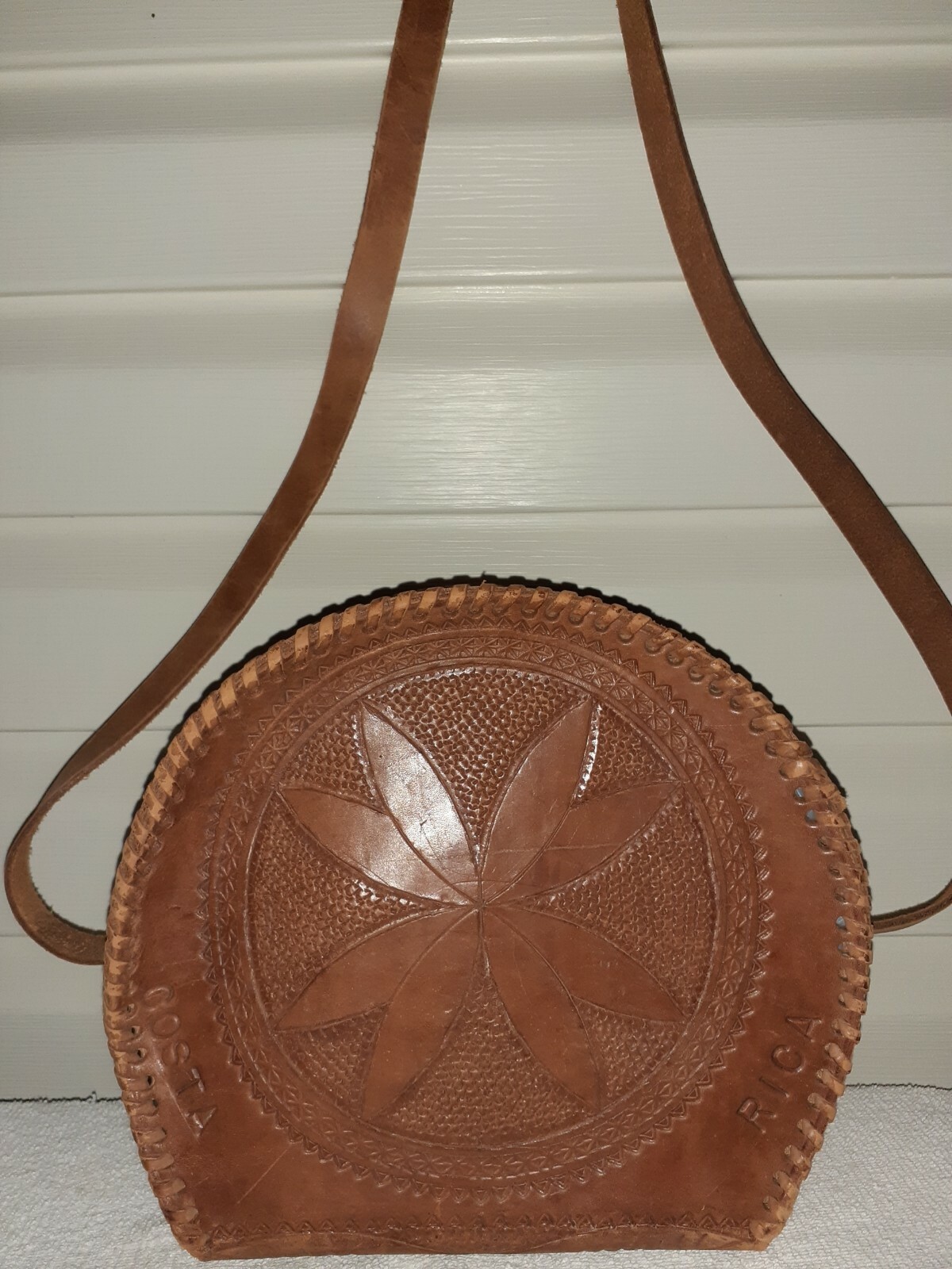 VINTAGE RUGGED HAND TOOLED LEATHER HANDBAG COSTA RICA… - Gem