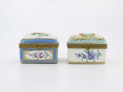 Pair Porcelain Hinged Trinket Boxes Made in France & Hand Painted 2-1/4 ...