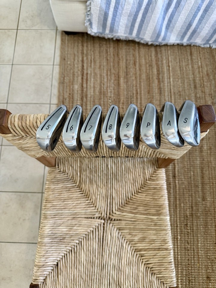 TaylorMade SIM2 Max Iron Set (RH) – 5-9, PW, AW, SW – Regular Flex ...