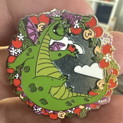 PP155036 Elliott Pin- Petes Dragon - Dragons - Mystery | eBay