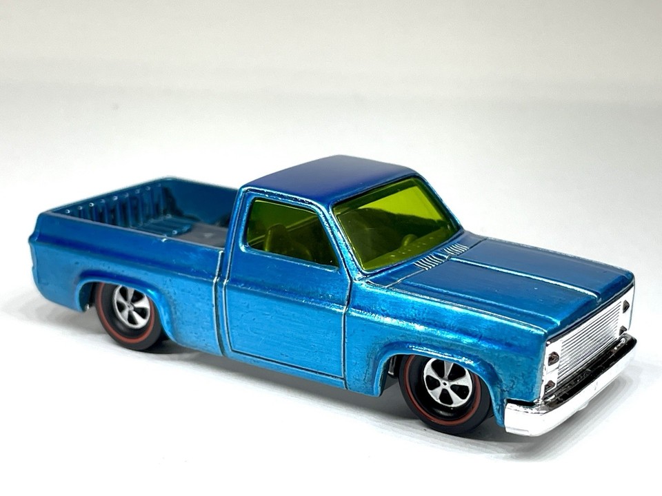 Hot Wheels “CUSTOM MADE” REDLINE Spectraflame Blue '83 Chevy Silverado ...
