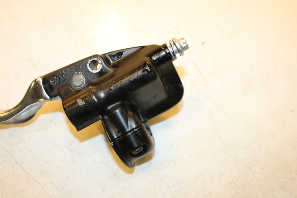 2004 Harley-Davidson Road King FLHRI Front Brake Master Cylinder Lever ...