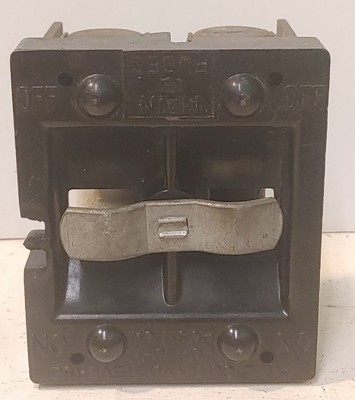 Fuse Blocks & Holders - Pull Out Fuse Block
