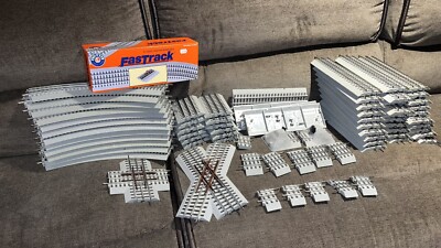 76 Piece Lionel Fastrack O-Gauge Train Track LOT. Straight, Curves ...