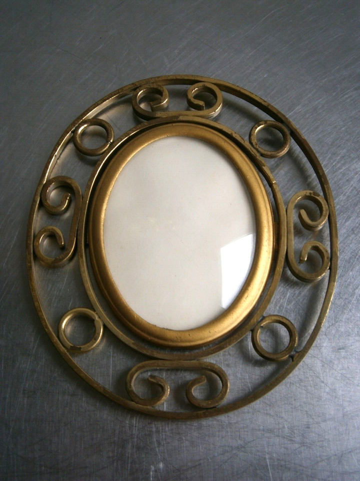Small Photo Frame 50's Design Brass Curved Glass Oval View 5x6 Gold ...