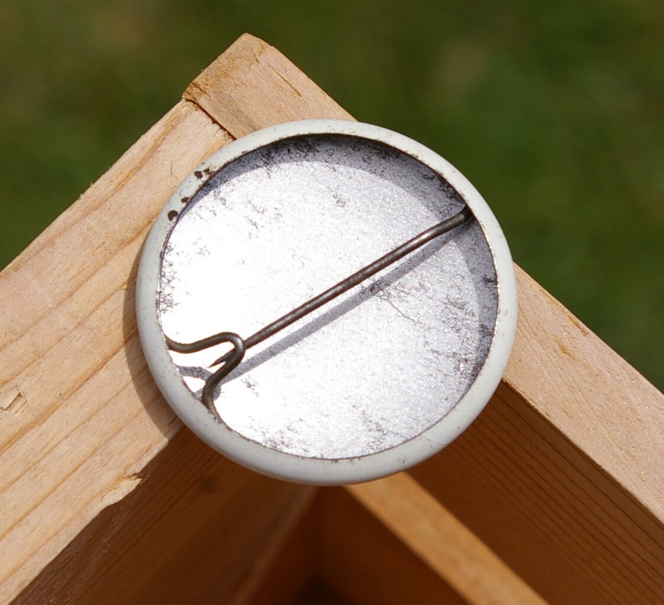 Walt Disney Mickey Mouse Heart 1 1/8" Metal Lapel Pin Pinback Button | eBay