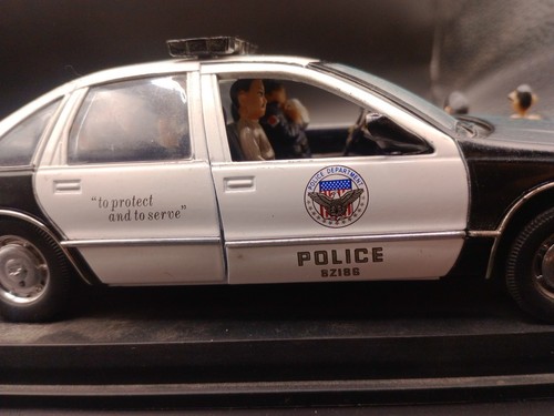 HOMIES Figurines plus Diecast POLICE CAR 290 Glued Display | eBay