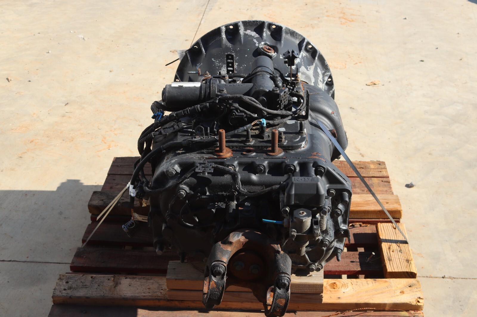 17-22 KENWORTH T680 PACCAR MX-13 TRANSMISSION EATON FULLER FAO-16810C ...